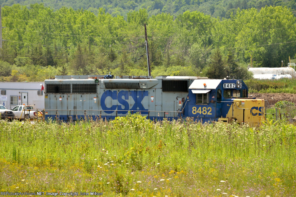 CSX 8842